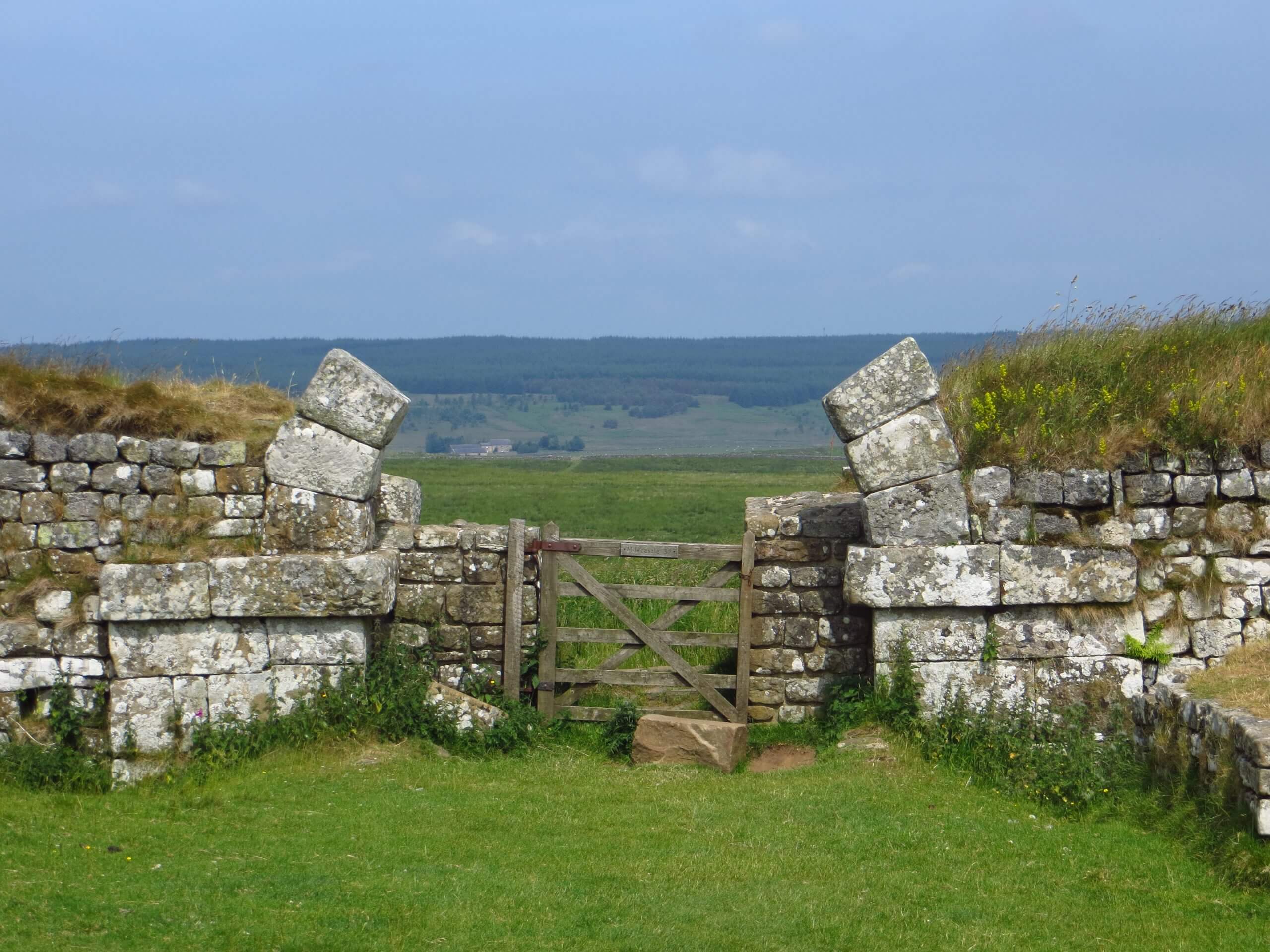 Hadrian's Wall: Top 10 facts - Hillwalk Tours Self-Guided Hiking Tours